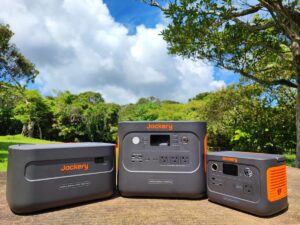 Jackery Explorer 100 Plusレビュー！小さくて可愛すぎるモバイル電源は飛行機の中も持ち運べるのでおすすめ ...