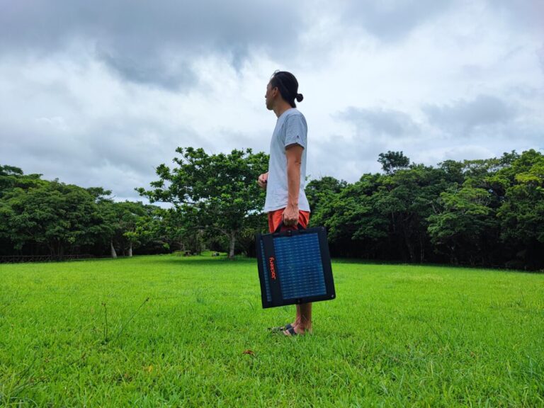 Jackery SolarSaga 100 Mini ソーラーパネルレビュー！コンパクトで軽く、完全防水で高性能なのでおすすめ ...